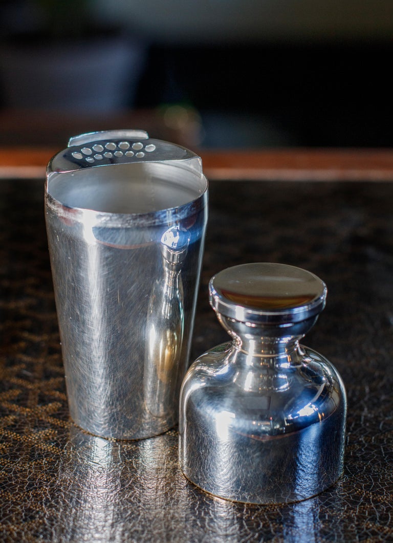 Small Golf Silver Plated Cocktail Shaker Napier 1960 For Sale at 1stDibs