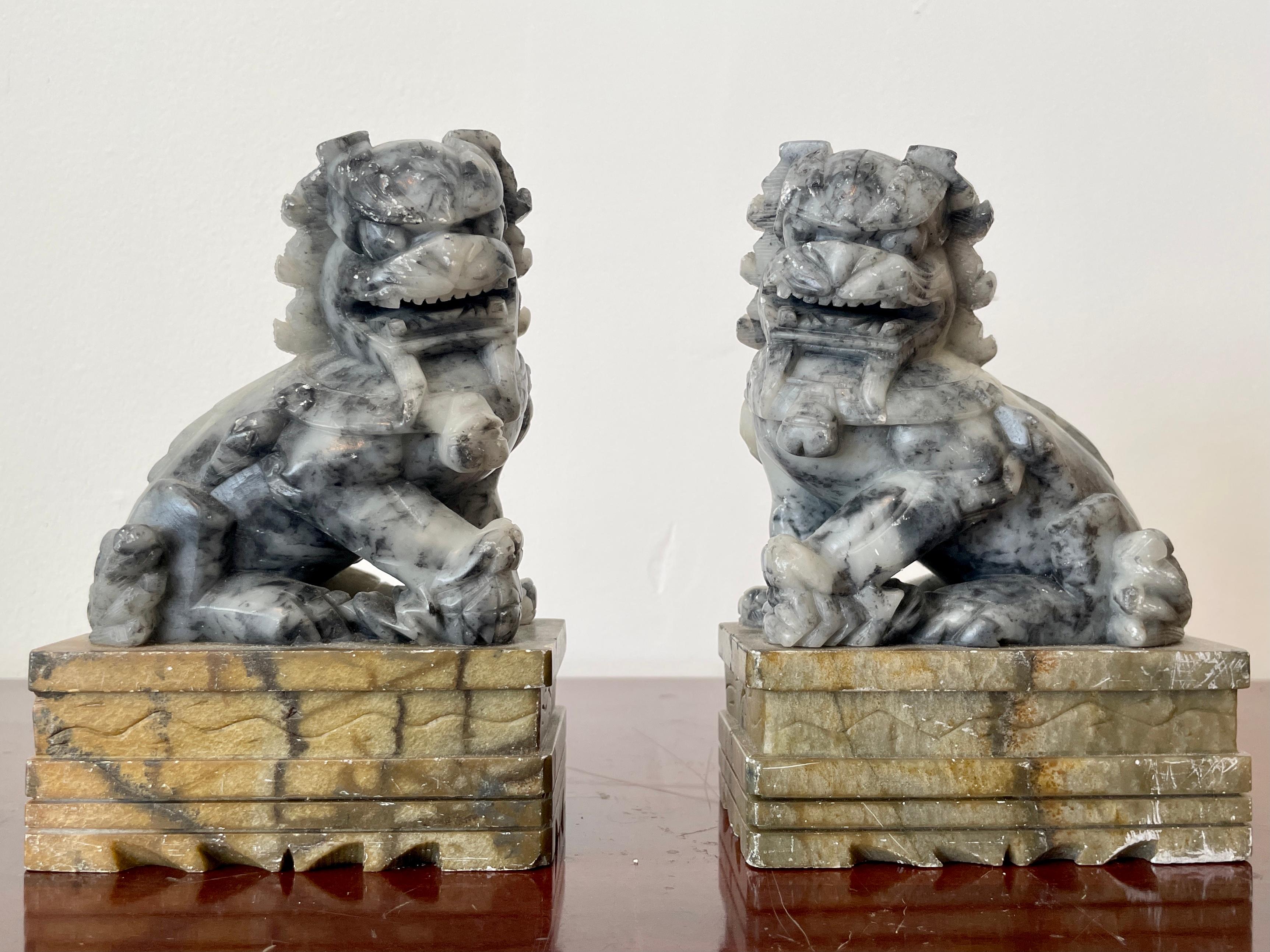 Small Marble Foo Dogs on a Base, a Pair For Sale at 1stDibs