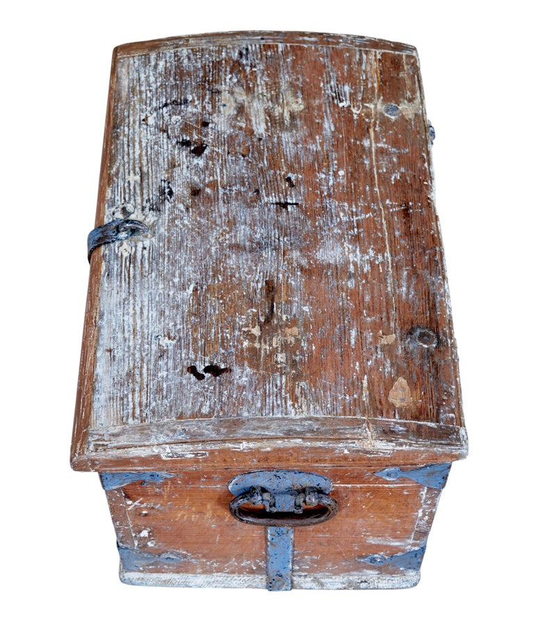 Small Mid 19th Century Swedish Painted Pine Strong Box For Sale at 1stDibs