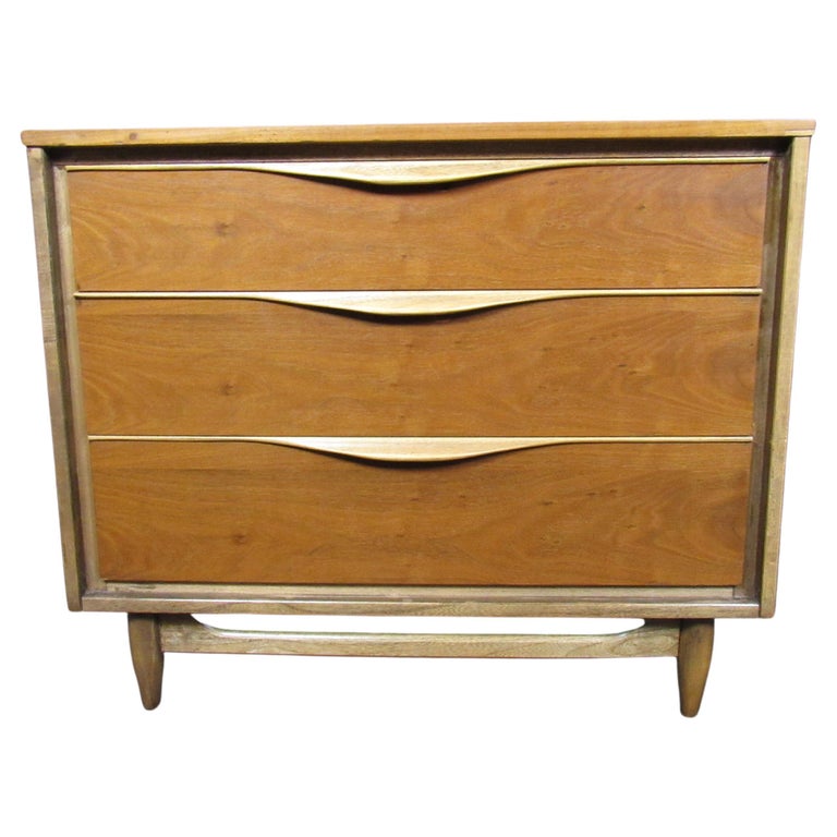 Small Mid-Century Walnut Dresser For Sale at 1stDibs