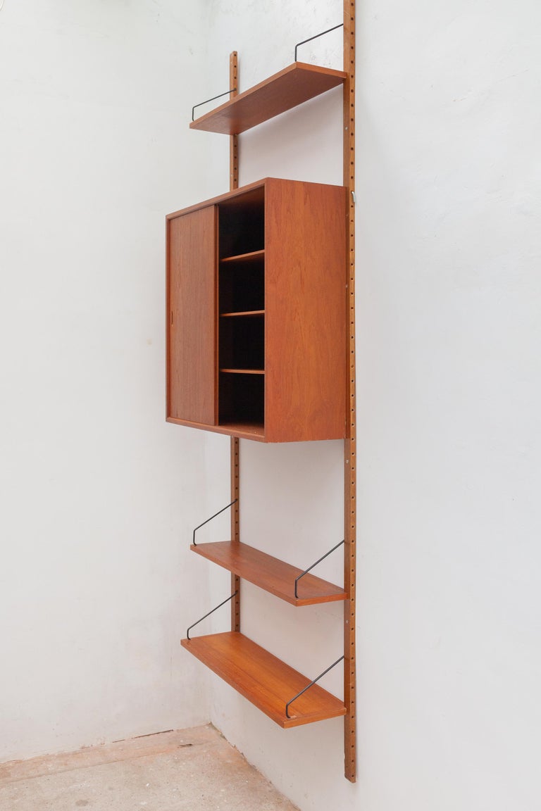 Small Modern Modular Teak Wall Unit by Poul Cadovius for Cado 1960's ...