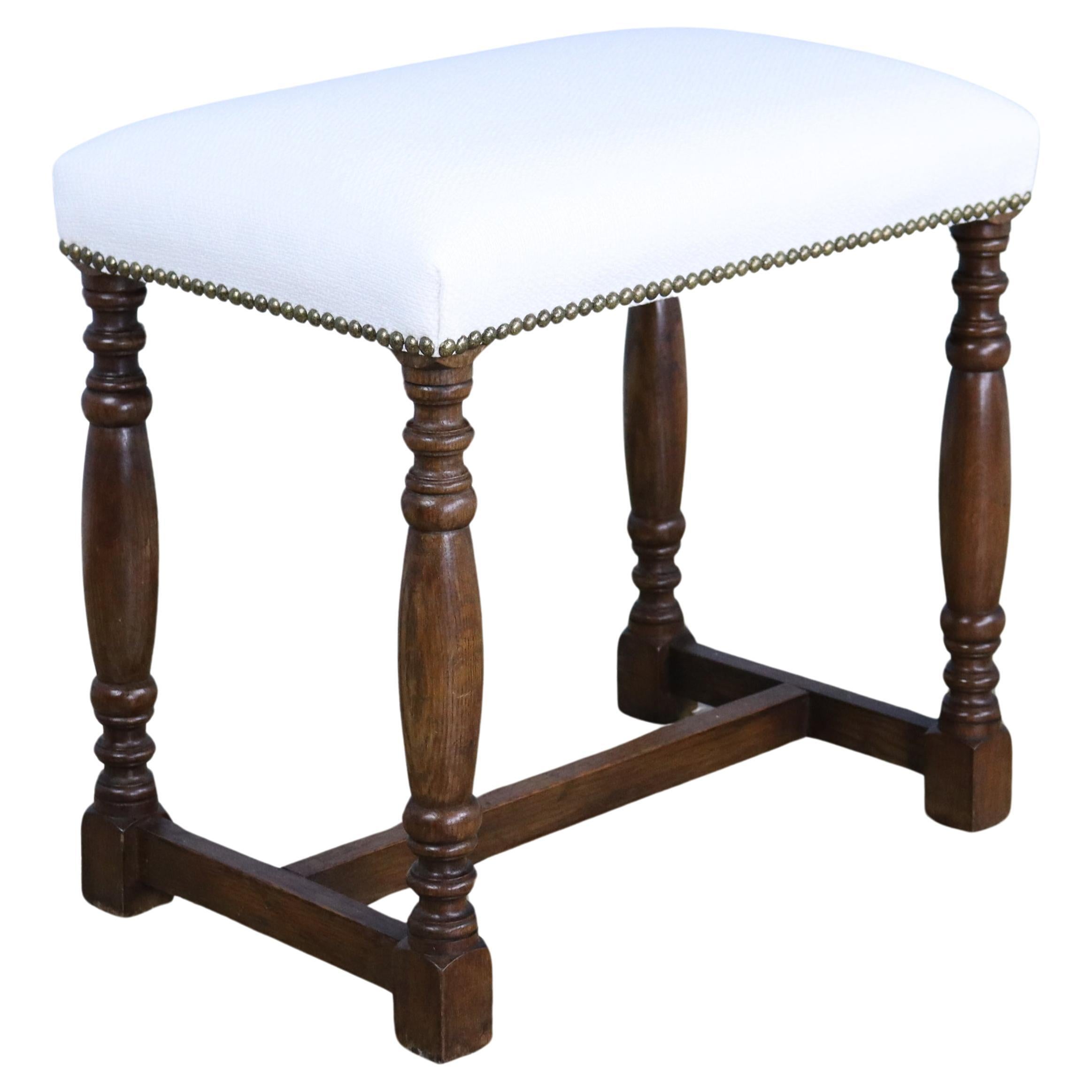 Small Oak Stool with Turned Legs For Sale at 1stDibs