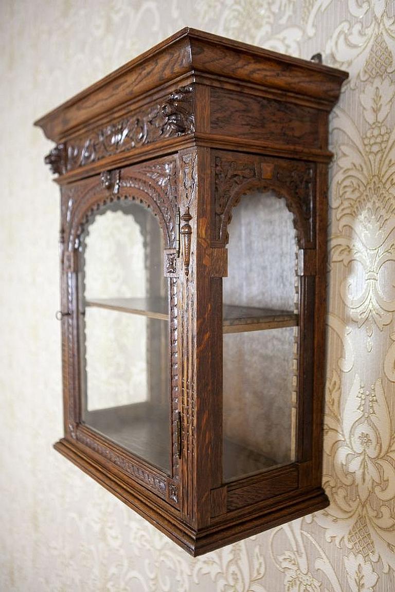 Small Oak Wall Cabinet from the Early 20th Century For Sale at 1stDibs