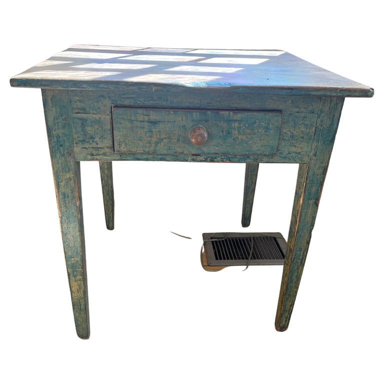 Small Painted Canadian Table For Sale at 1stDibs
