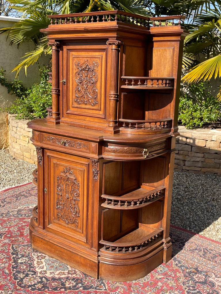 Small Renaissance Style Walnut Buffet, 19th century For Sale at 1stDibs