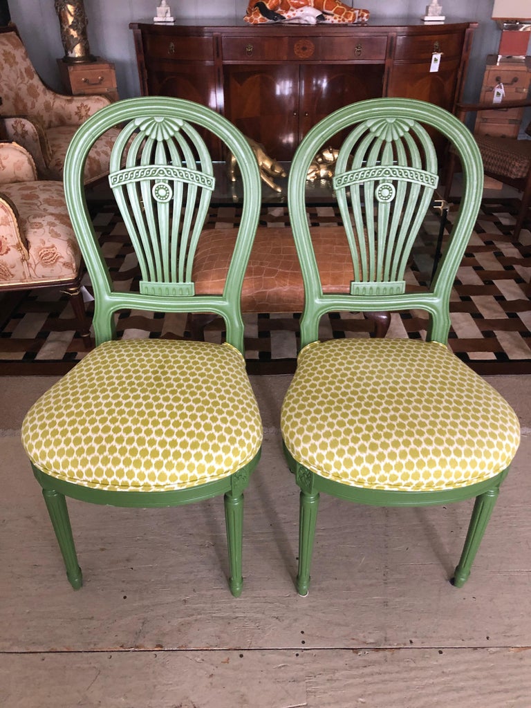 Smashing Set of 6 Green Lacquered Balloon Back Dining Chairs at 1stDibs