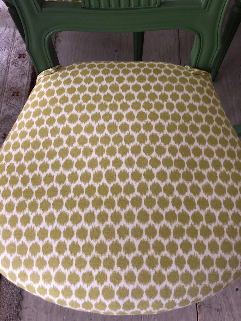 Smashing Set of 6 Green Lacquered Balloon Back Dining Chairs at 1stDibs