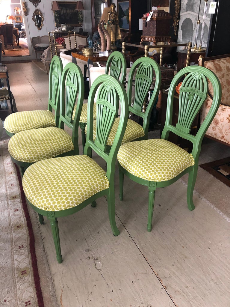 Smashing Set of 6 Green Lacquered Balloon Back Dining Chairs at 1stDibs