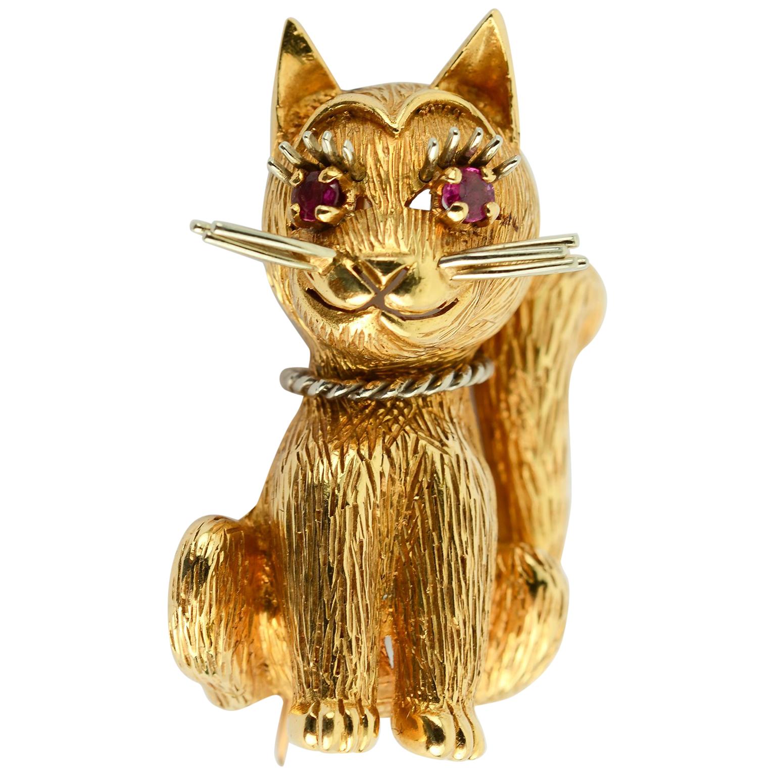 Smiling Cat Gold Brooch at 1stDibs