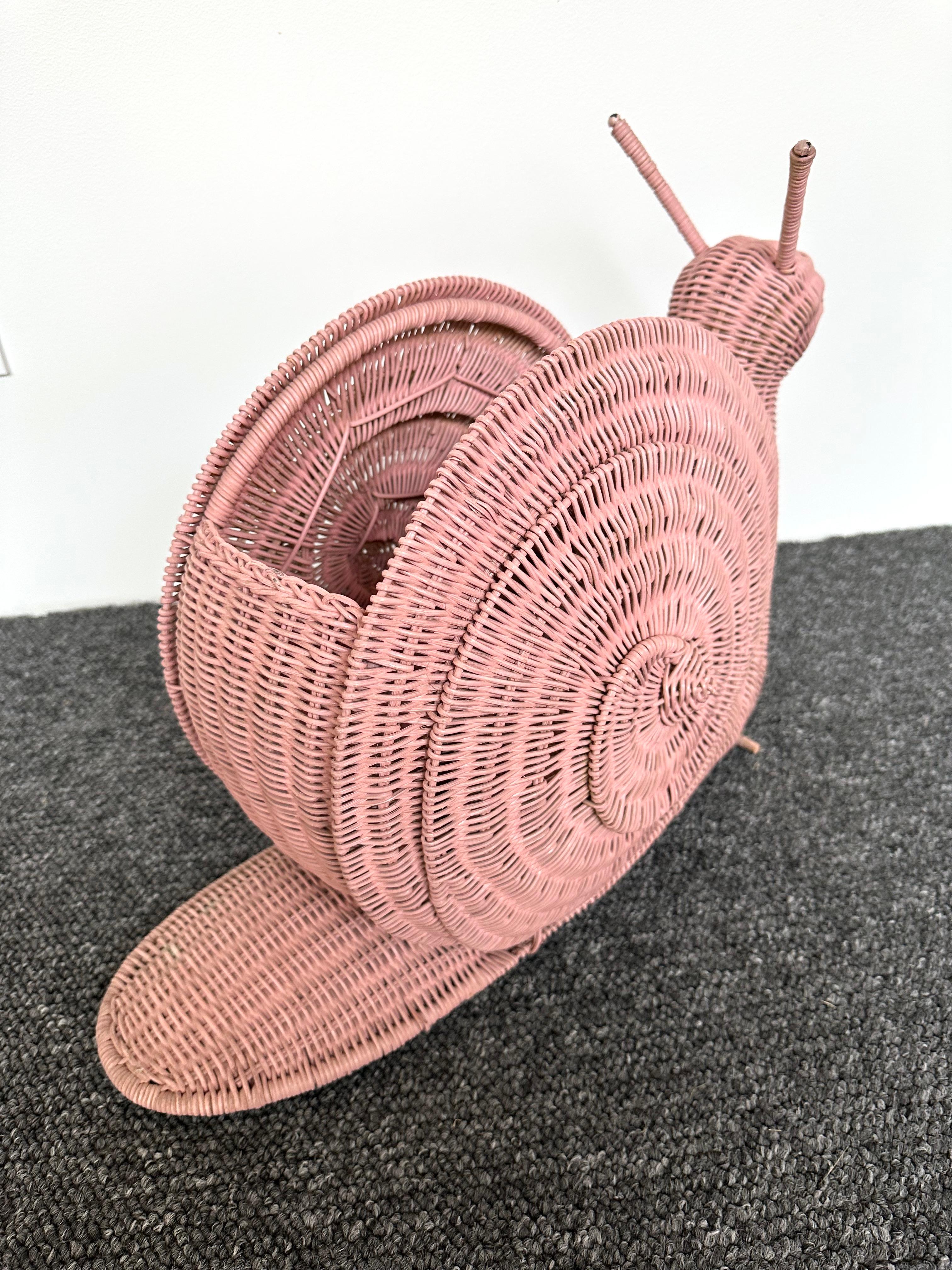 Snail Pink Rattan Magazine Rack, Italy, 1970s For Sale at 1stDibs ...
