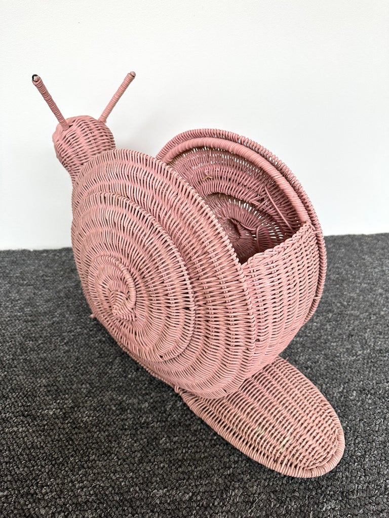 Snail Pink Rattan Magazine Rack, Italy, 1970s For Sale at 1stDibs