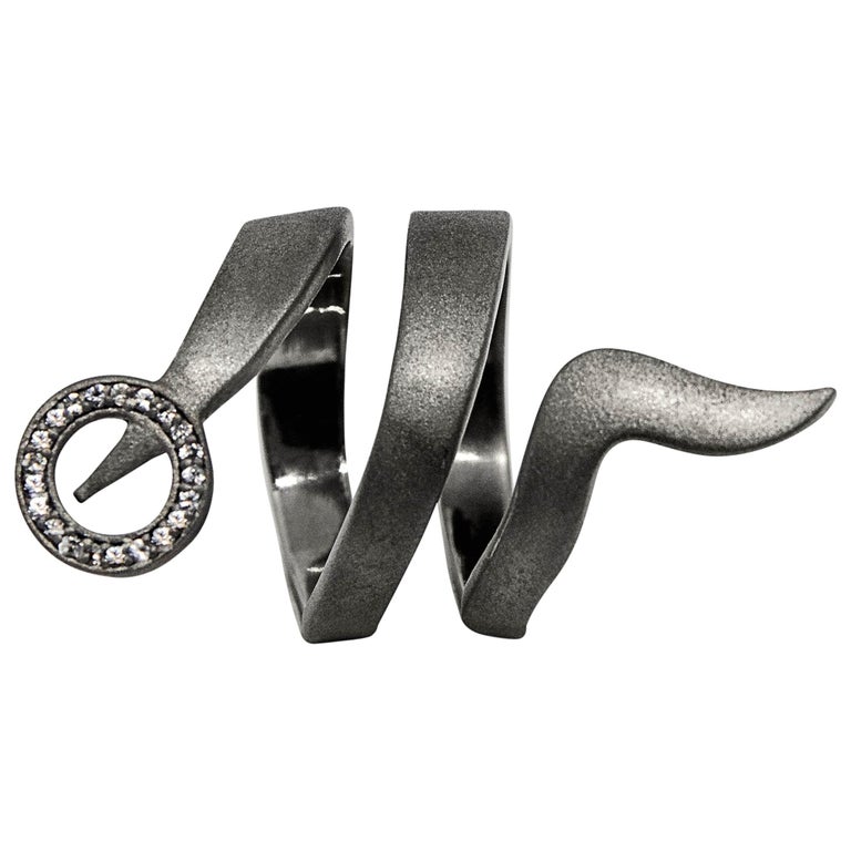 Cocktail Ring in Black Rhodium with White Sapphires For Sale at 1stDibs