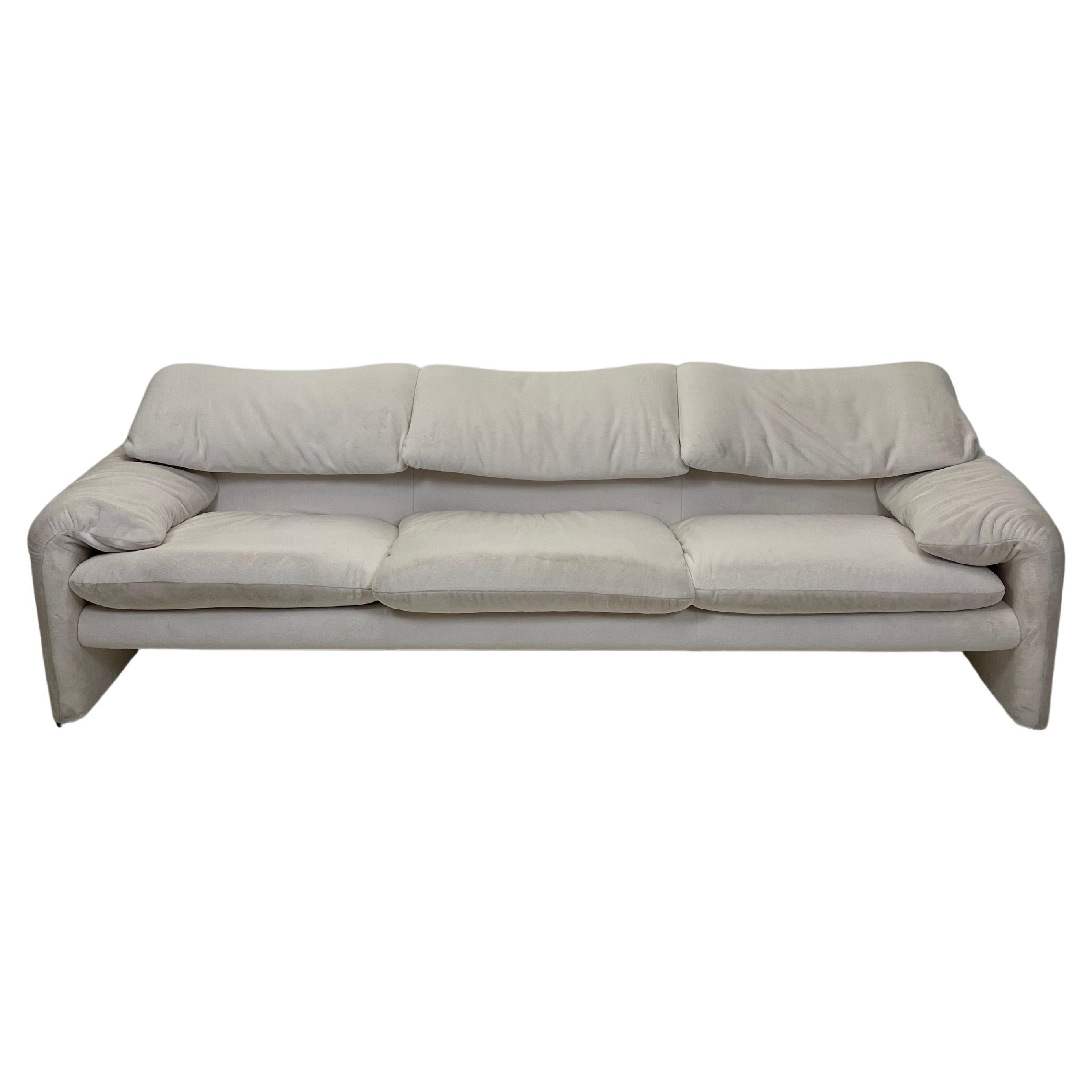 Sofa Maralunga, white For Sale at 1stDibs