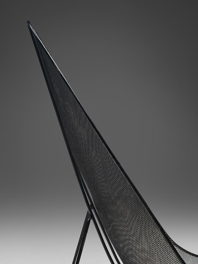 Sol Bloom Grand Patio Scoop Chair and Table For Sale at 1stDibs