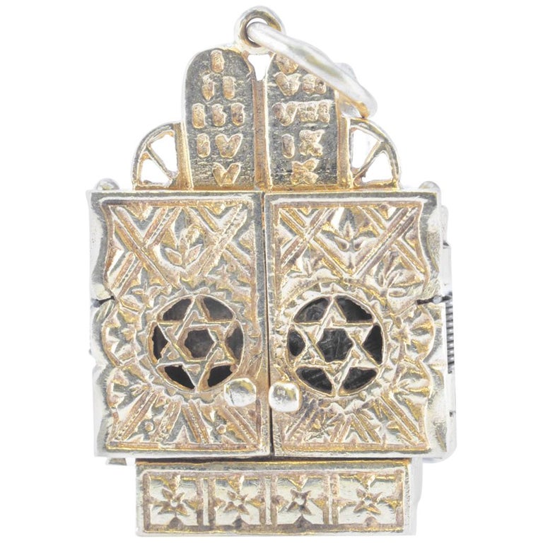 Solid 14 Karat Yellow Gold Star of David Locket Pendant with Torah 7.1g ...