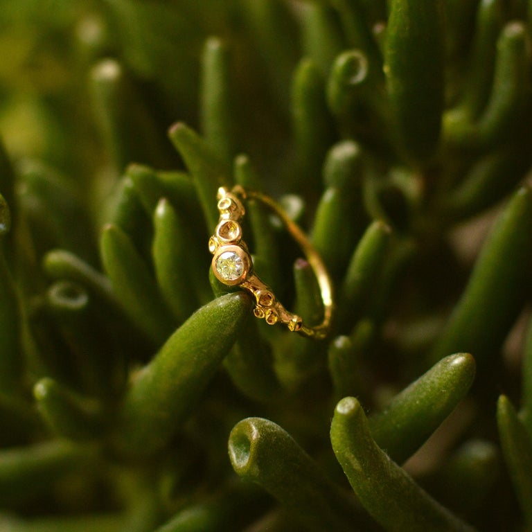 Solid 18 Carat Gold Barnacle Diamond Ring For Sale at 1stDibs