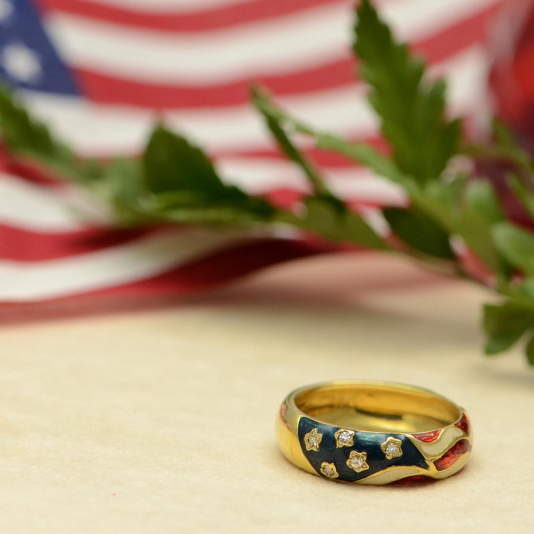 Solid 18 Karat Yellow Gold Natural Diamond and Enamel American Flag ...