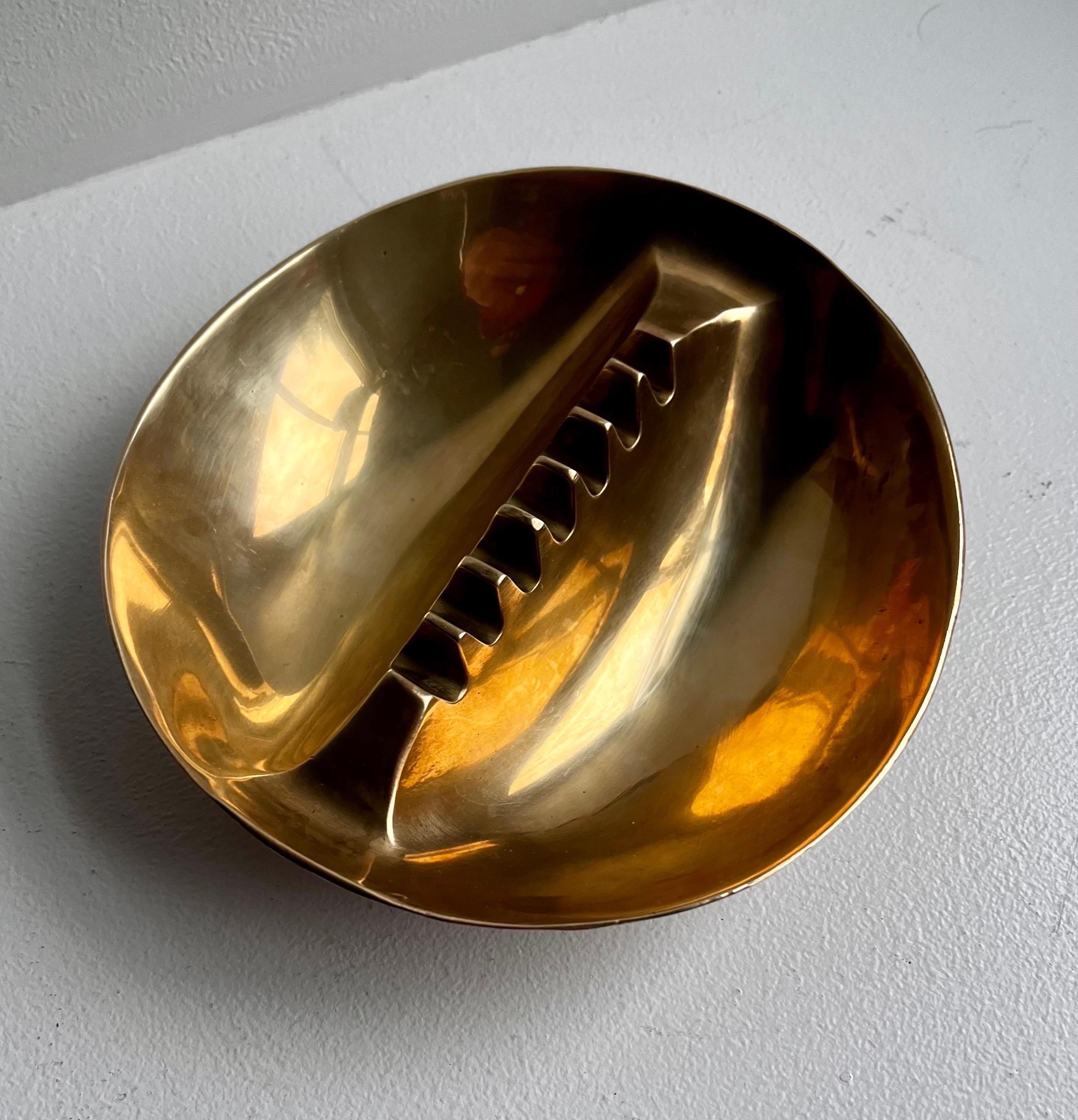 Solid Brass Ashtray, circa 1970 For Sale at 1stDibs