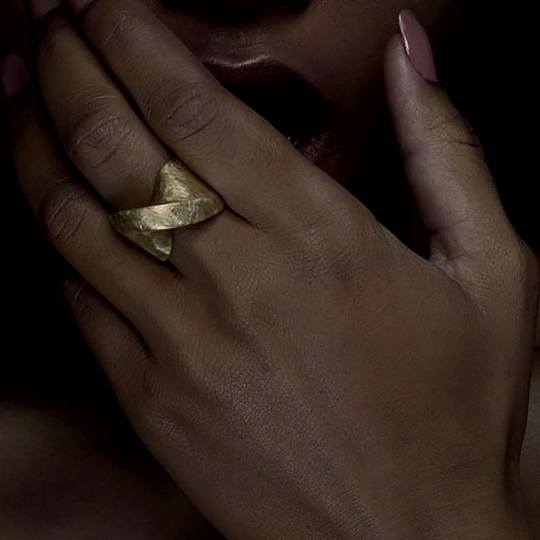 18 Karat Yellow Gold. Solid Mobus Ring, Contemporary Ring For Sale at ...