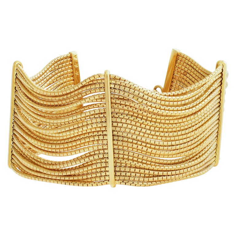 Solid Multi-String Bracelet in 18 Karat Yellow Gold For Sale at 1stDibs