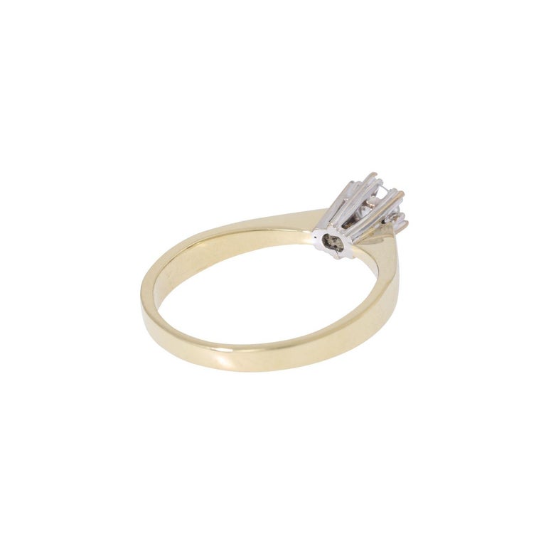 Solitaire Ring with Brilliant For Sale at 1stDibs