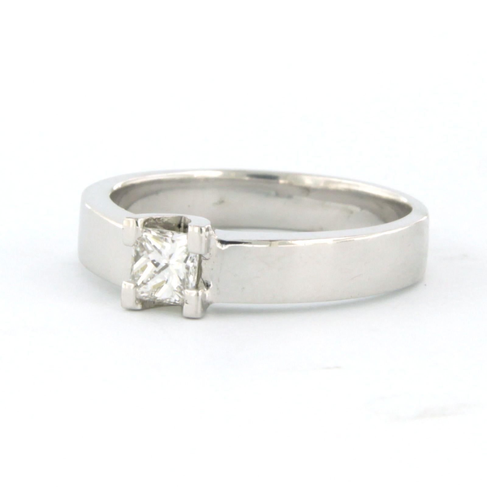 Solitaire Ring with diamond 18k white gold For Sale at 1stDibs