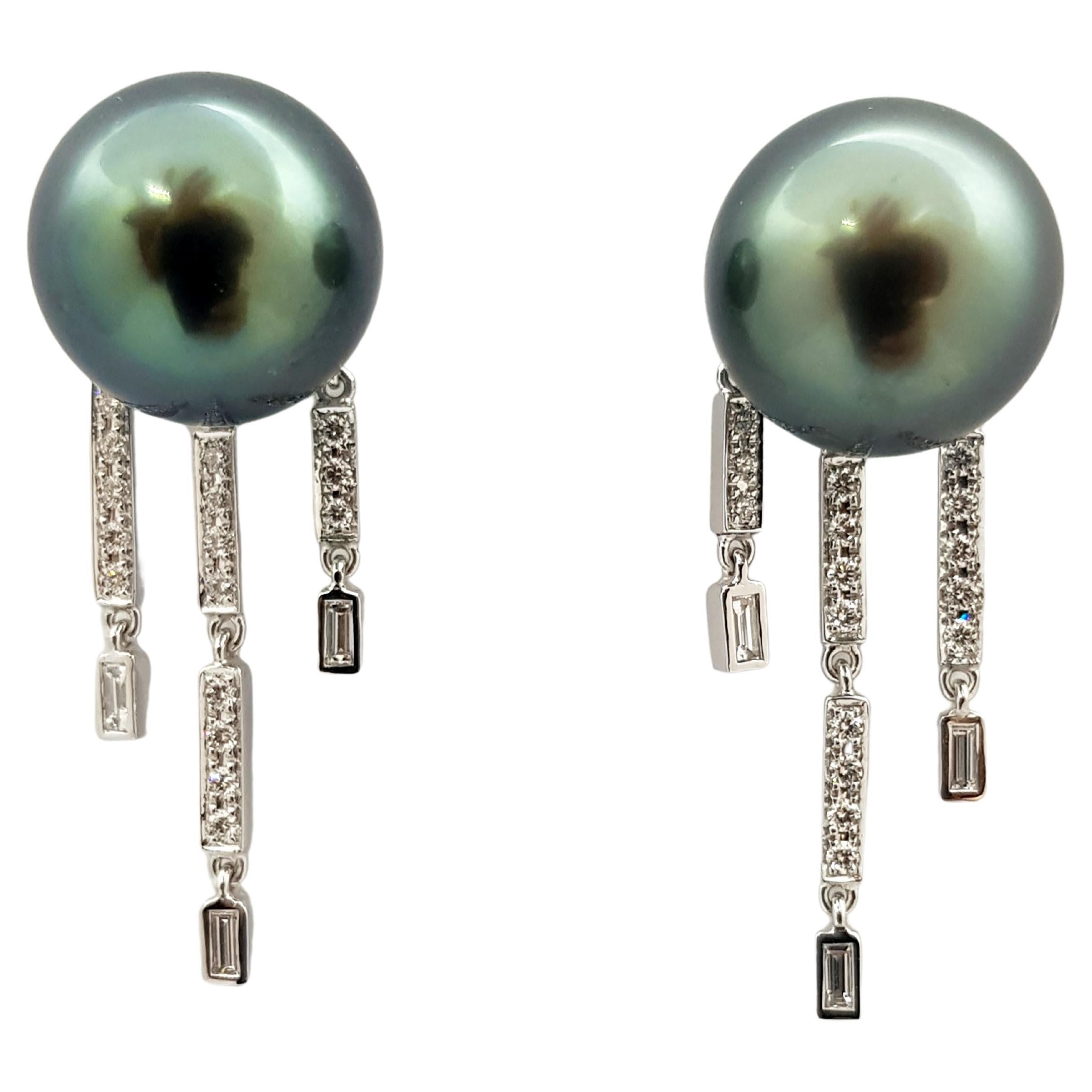 South Sea Pearl Earrings Set in 18 Karat Gold Settings at 1stDibs