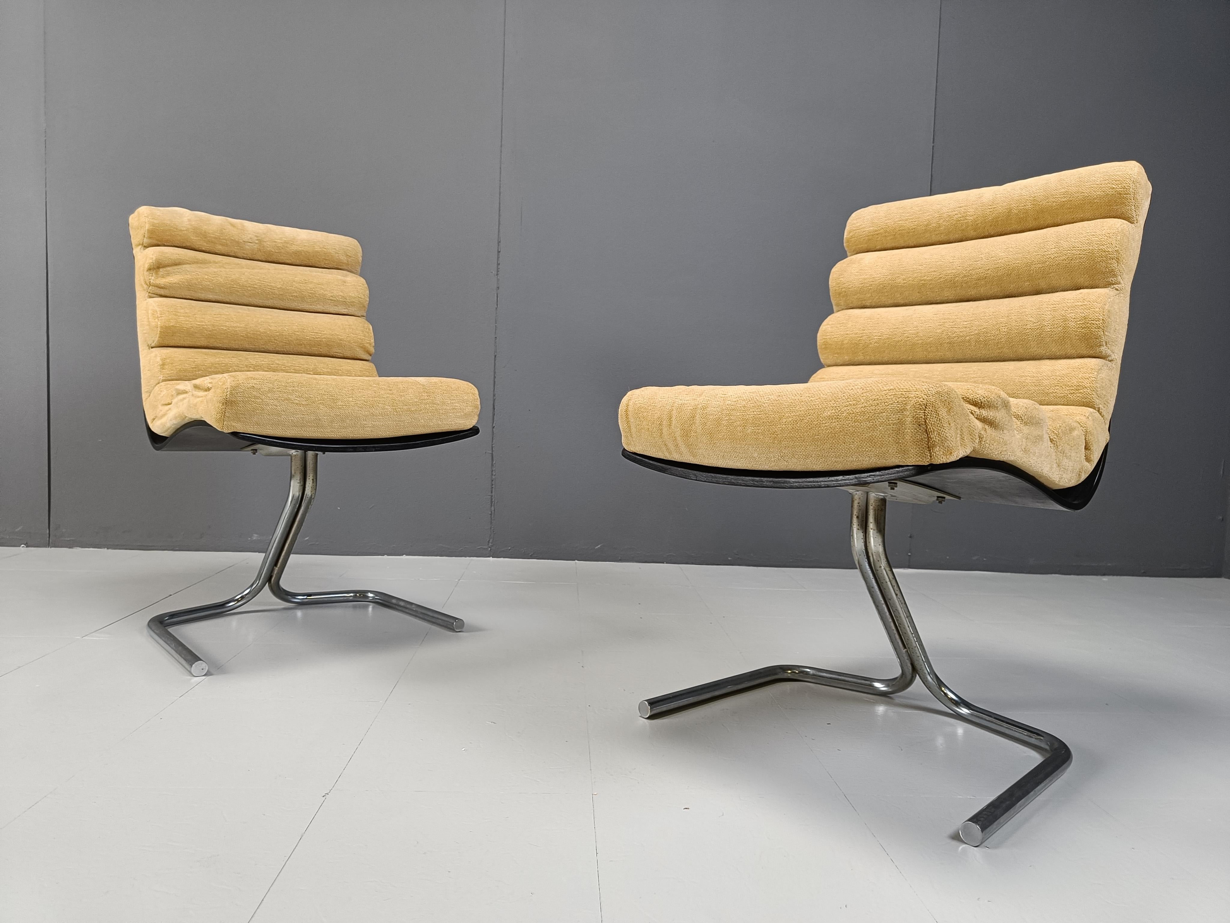 Space age dining chairs, set of 6, 1970s For Sale at 1stDibs