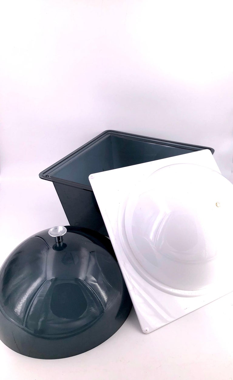 Space Age Dome Lid Smoke Lucite Ice Bucket For Sale at 1stDibs ...