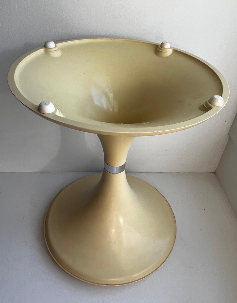 Space Age End Table / Stool in the Style of I. Gardella and A. Castelli ...