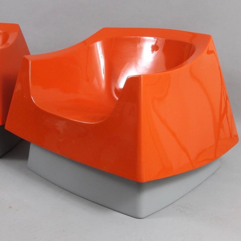 Space Age Fiberglass Lounge Chair by Vecta Group For Sale at 1stDibs