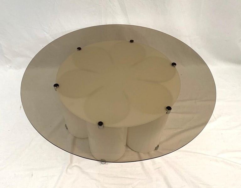 Space Age Living Room Table in White Plexiglass, Mid Century Design For ...