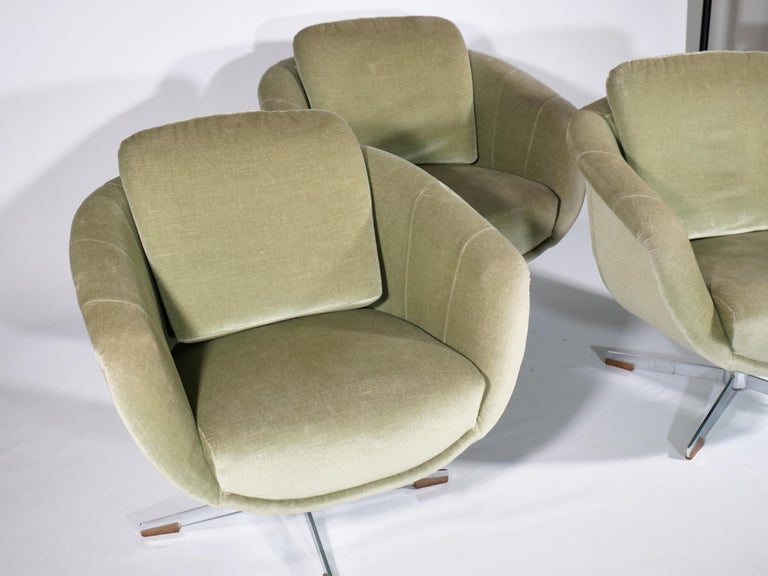 Space Age Lounge Sessel Mid Century Modern Drehsessel aus Velours ...
