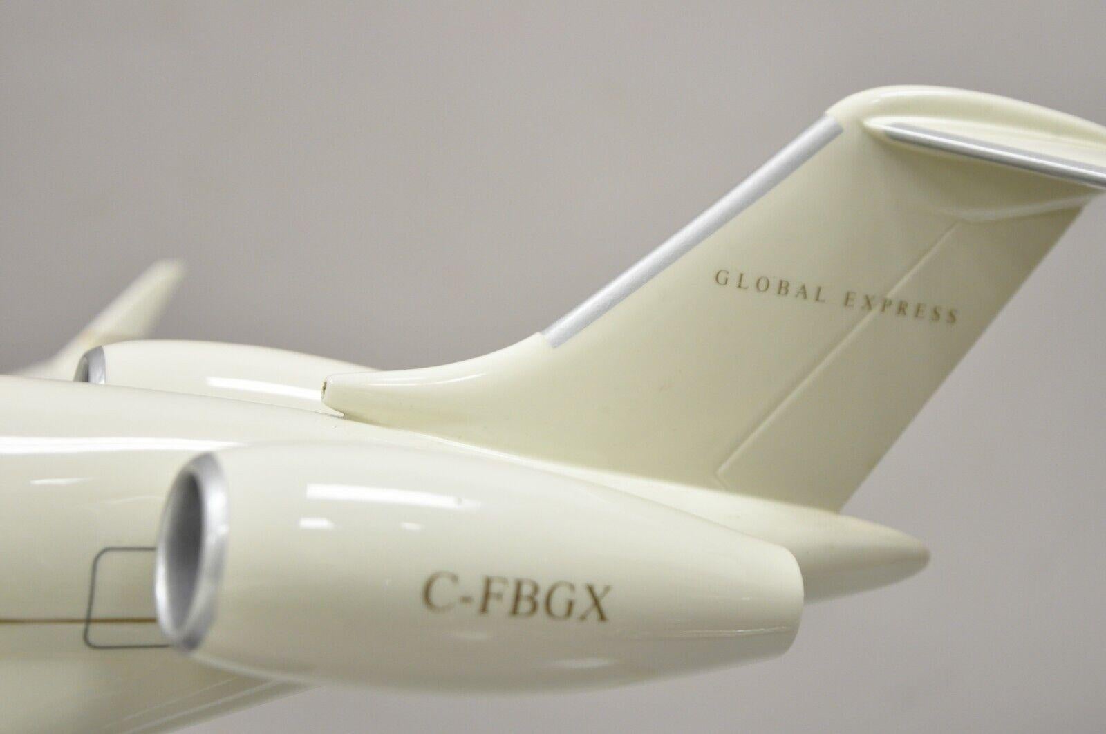 Space Model London England Global Express C-FBGX Bombardier Airplane Model Plane at 1stDibs
