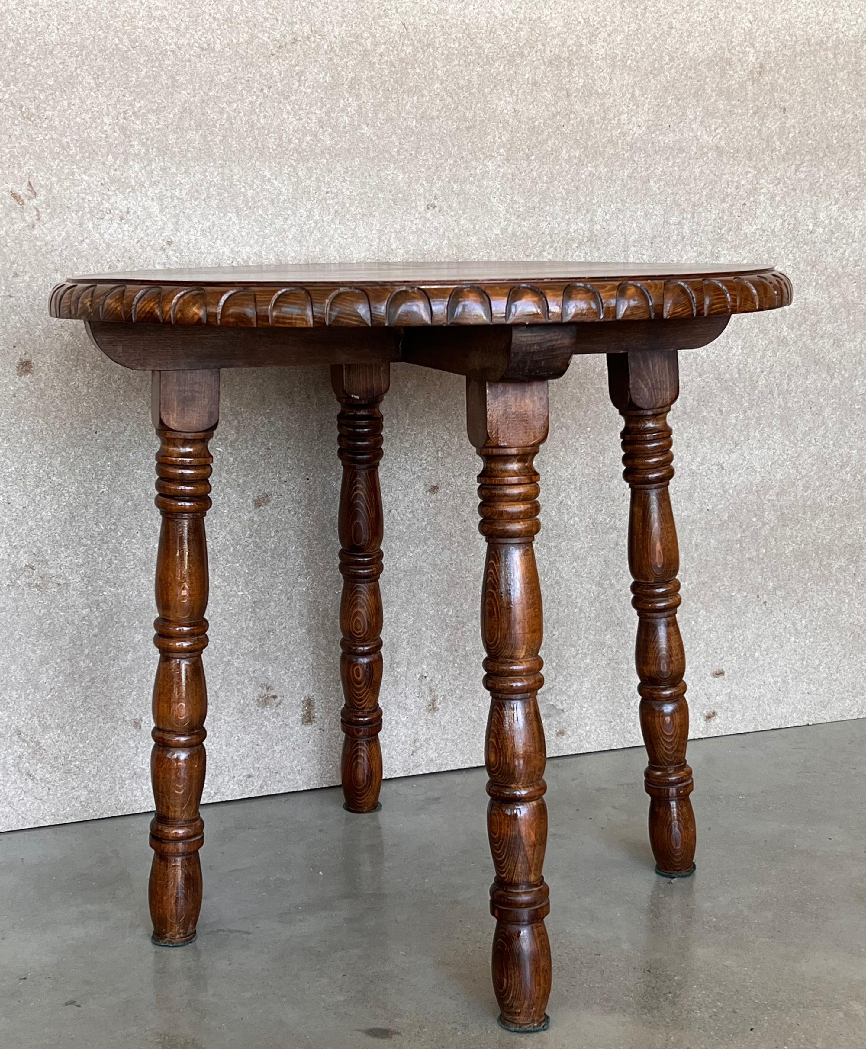 Spanish 1900s Walnut Round Side Table with Turned Legs and Beleveled ...