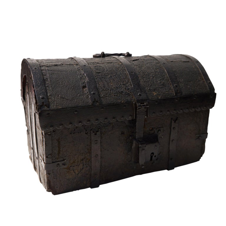 Spanish Antique Small Gothic Medieval Dome Lidded Box For Sale at 1stDibs