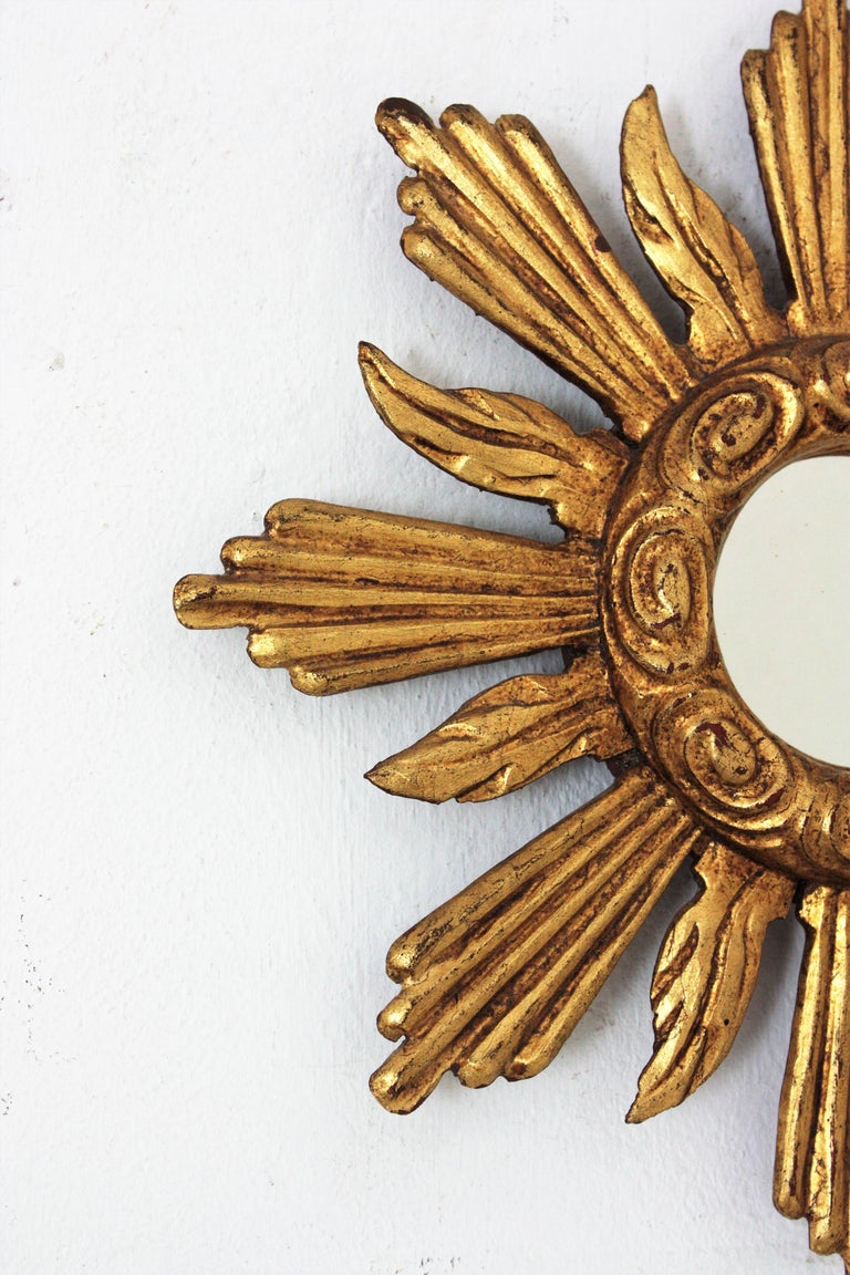 Spanish Baroque Sunburst Giltwood Mirror in Small Scale For Sale at 1stDibs