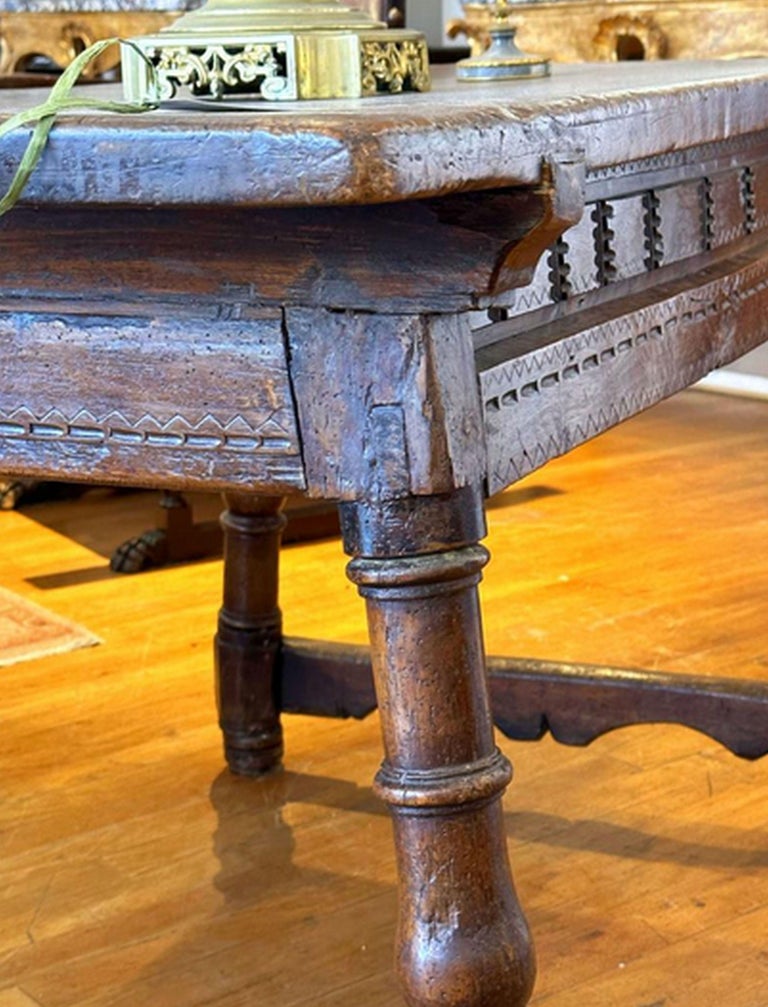 Spanish Baroque Walnut Table, circa 1710 For Sale at 1stDibs