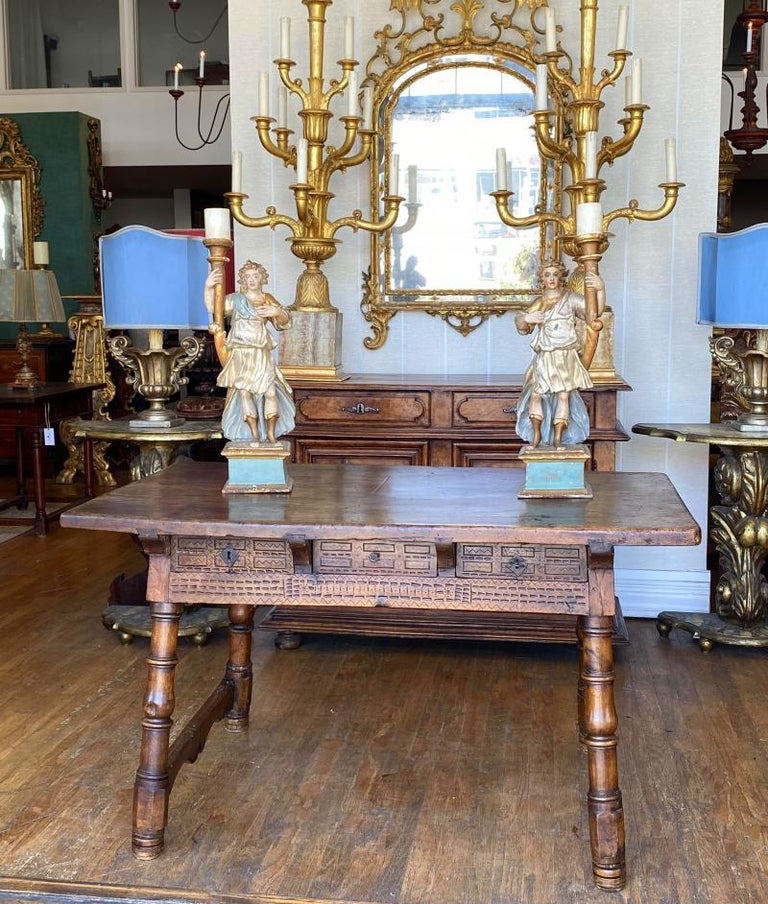 Spanish Baroque Walnut Table, circa 1710 For Sale at 1stDibs