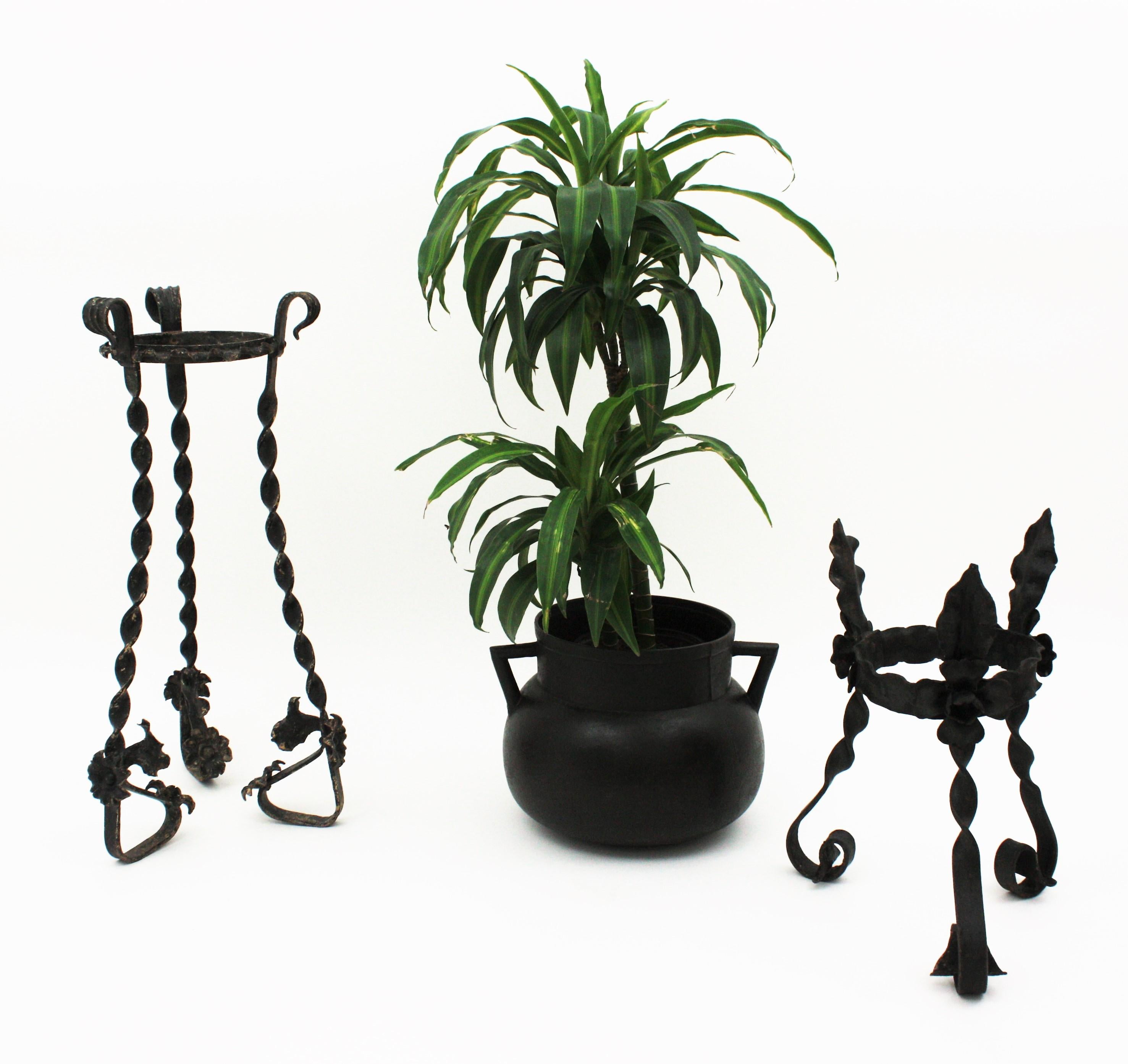 Spanish Cast Iron Cauldron Pot or Vessel For Sale at 1stDibs | cauldron ...