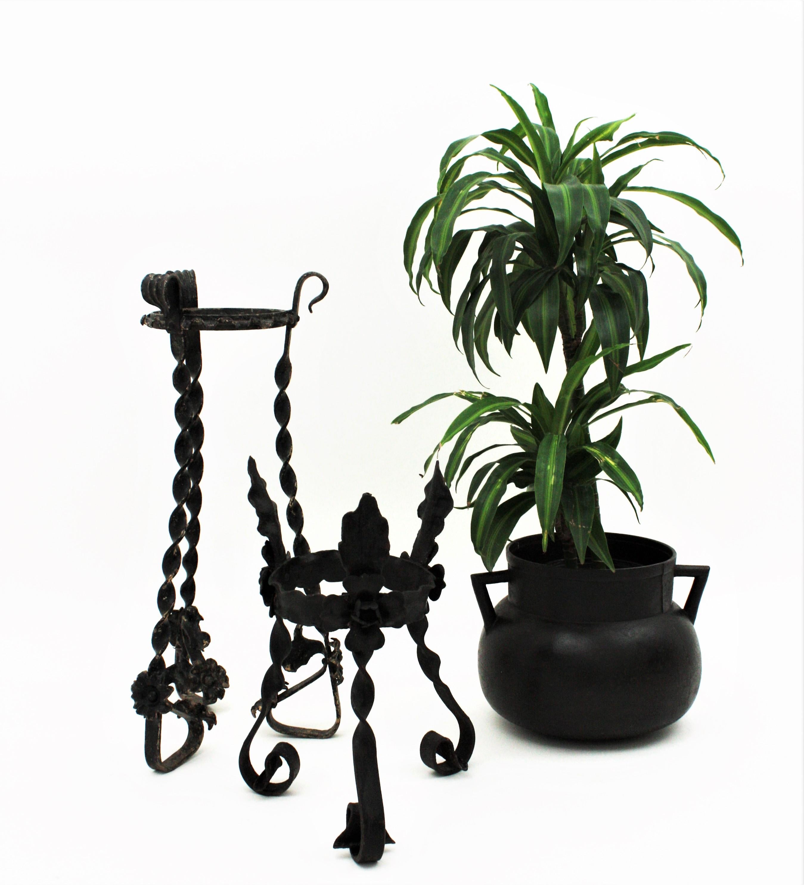 Spanish Cast Iron Cauldron Pot or Vessel For Sale at 1stDibs | cauldron ...