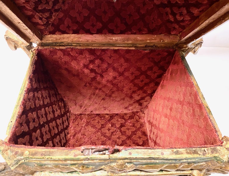 Spanish Colonial Gilt Wood Reliquary or Table Box For Sale at 1stDibs