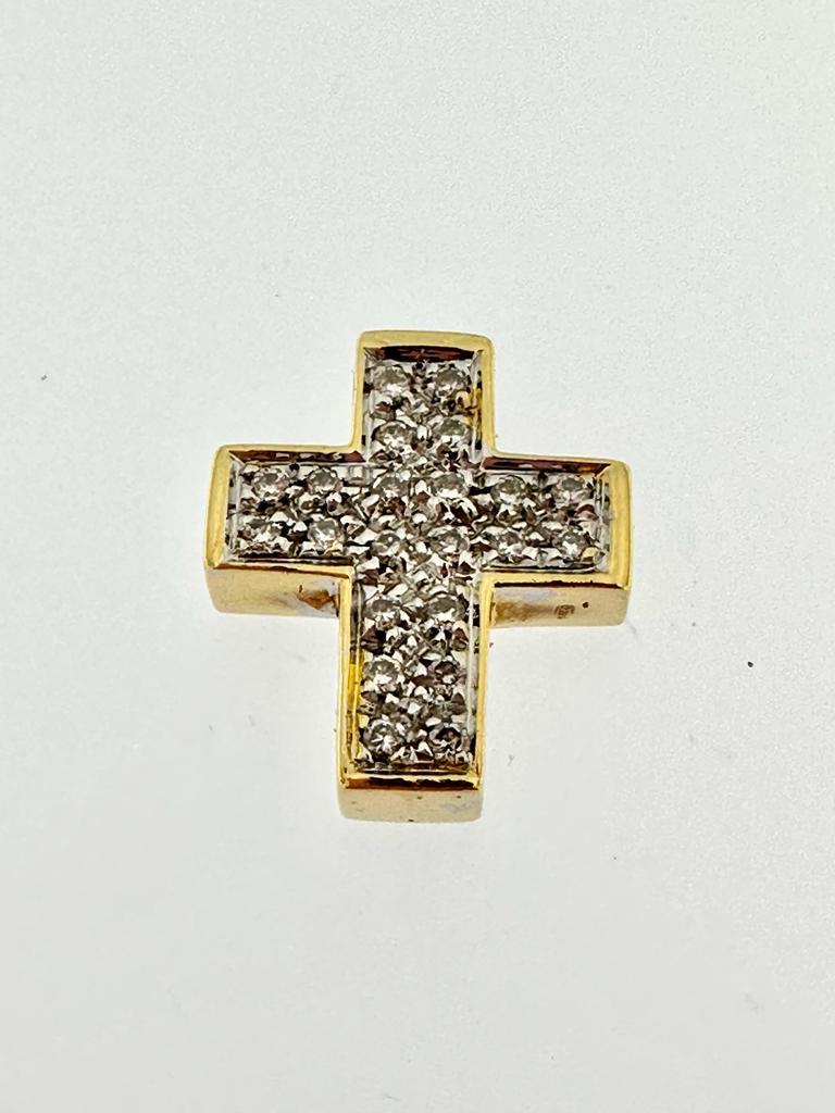 Spanish Diamond Cross 18 Karat Yellow Gold For Sale at 1stDibs