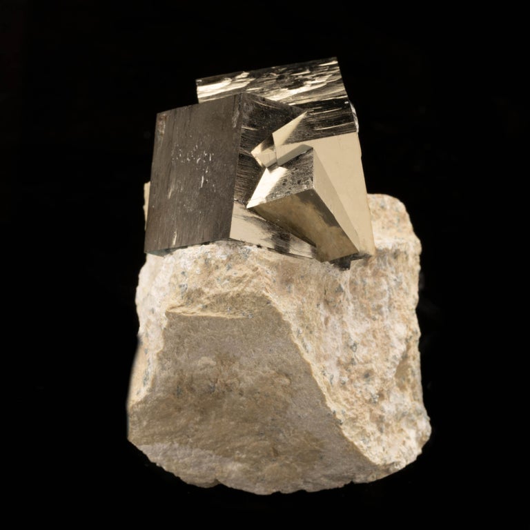 Spanish Pyrite Cubes on Basalt Matrix // 2.10 Lb. For Sale at 1stDibs