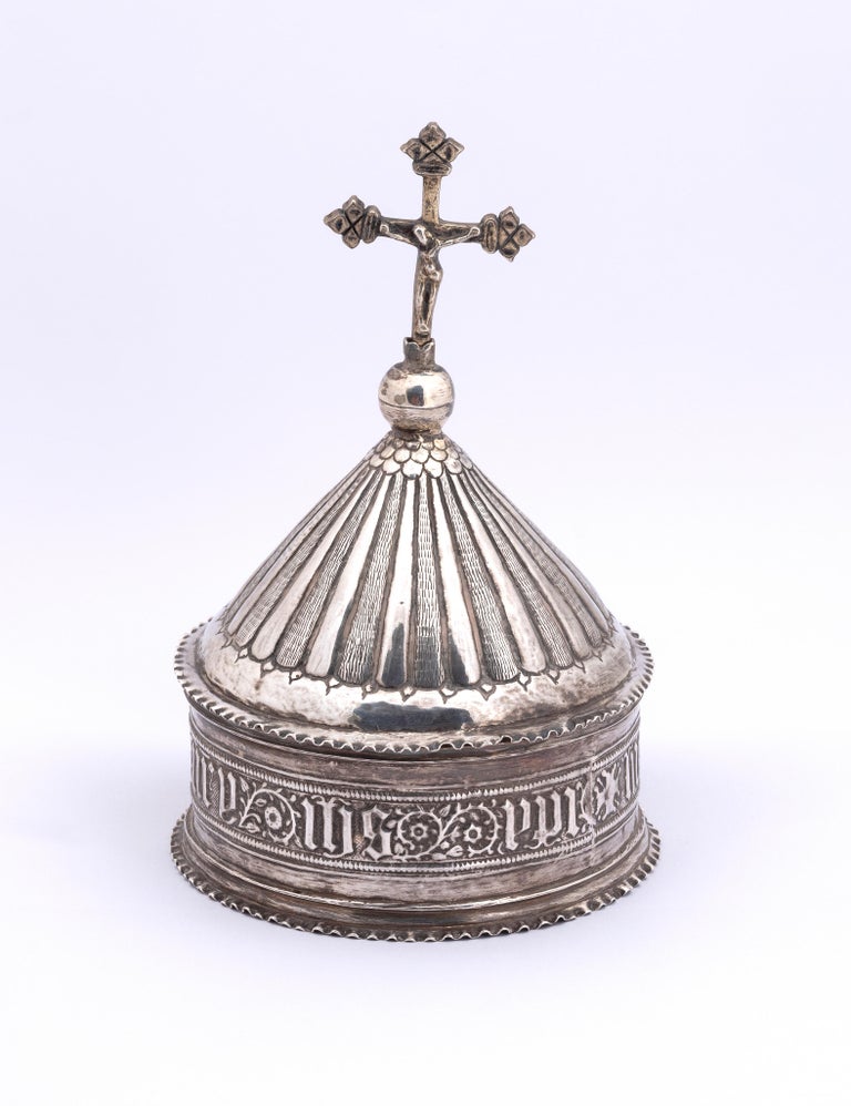 Spanish Pyxis in Silver with Crucifix, Late 16th Century For Sale at ...