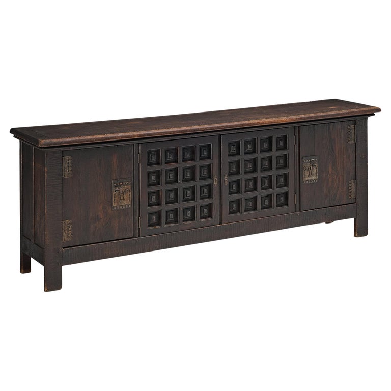Spanisches Sideboard aus gebeizter Eiche im Angebot bei 1stDibs