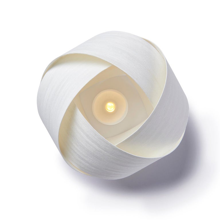 SPARK Moderne weiße Holzfurnier-Akzentleuchte mit LED-Teelicht, Mitte ...