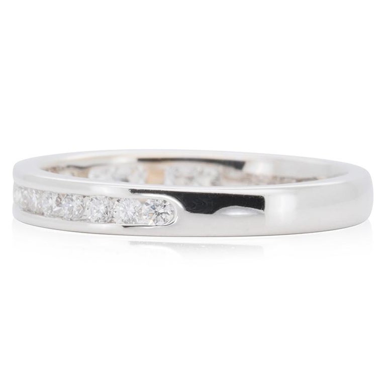 Sparkling 18k White Gold Pave Band Ring with 0.27 Ct Natural Diamonds ...