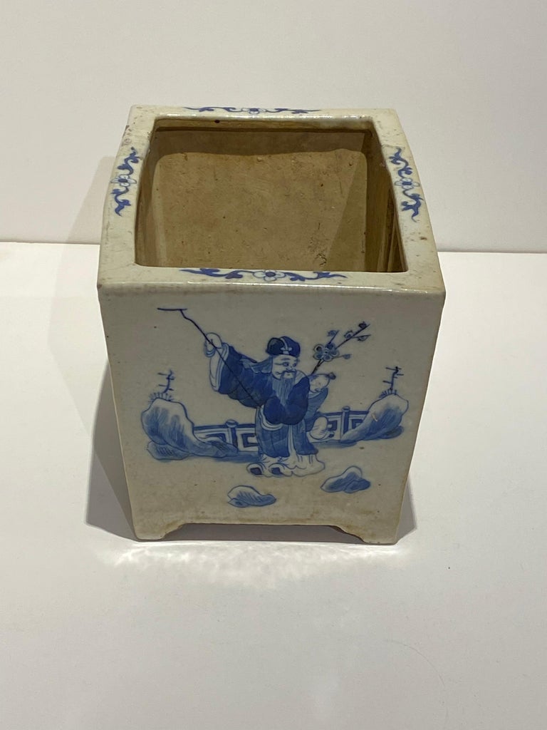 Special Antique Decorated Porcelain Cache Pot For Sale at 1stDibs