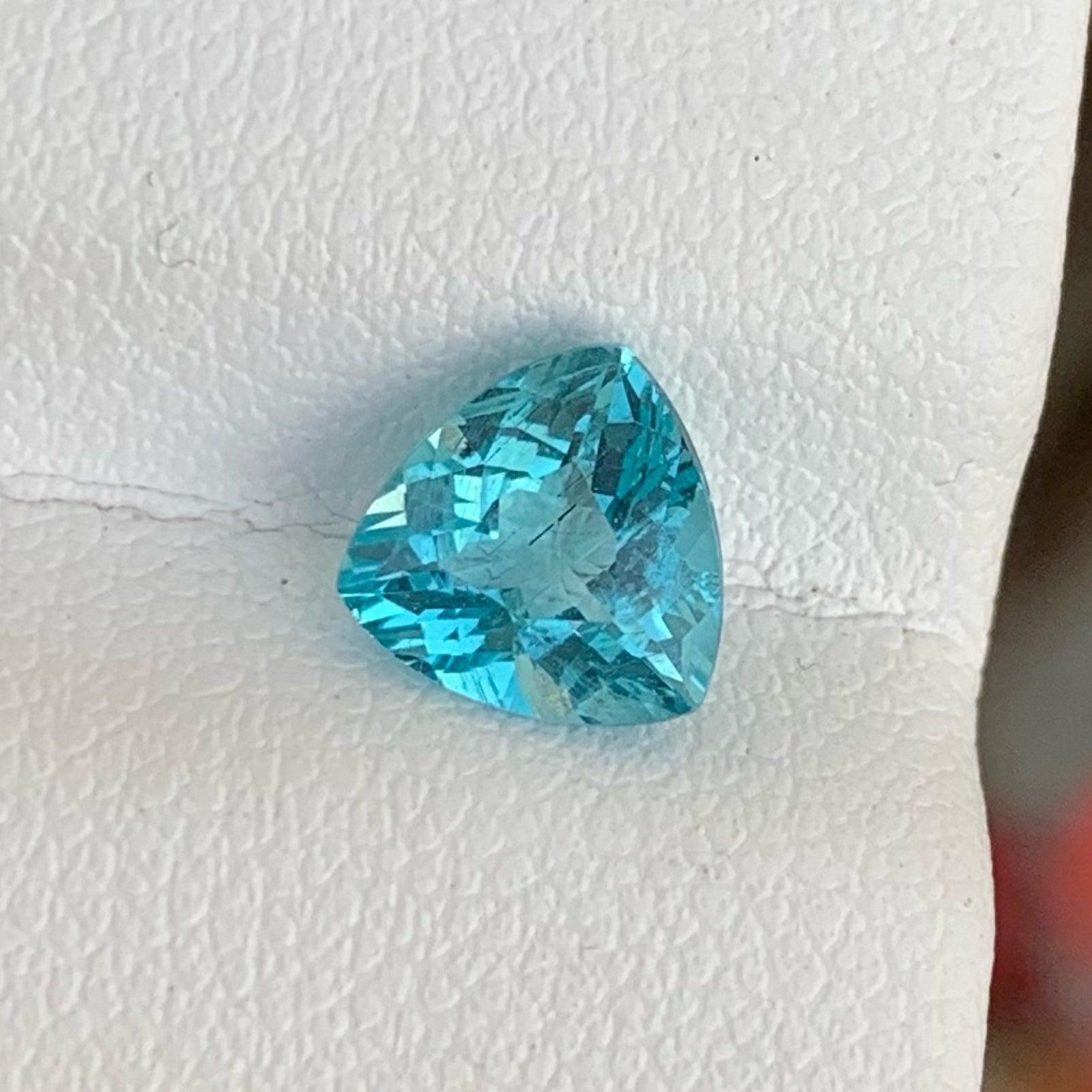 Spectacular Neon Blue Loose Apatite Gemstone 1.30 Carats Apatite Stone ...